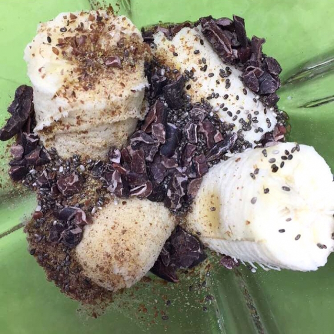 Love List: Wacky "Holidays" & Snapchat | JOYFETTI